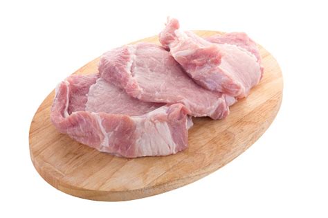 돼지 고기의 조각 슬라이스 원시 돼지고기 흰색 배경에 고립 각도에 대한 스톡 사진 및 기타 이미지 각도 고기 돼지고기 Istock