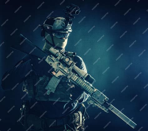 Soldado De Operaciones Especiales Del Ejército Tirador De Francotirador