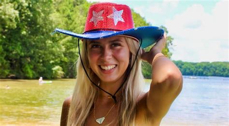 Hawk Tuah Girl Spotted Working With Nfl Qb Legend Report Gridiron