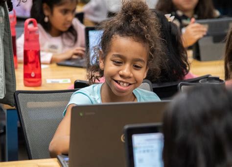 Girls Coding Collaboration Looks To Encourage Girls In Stem Fields