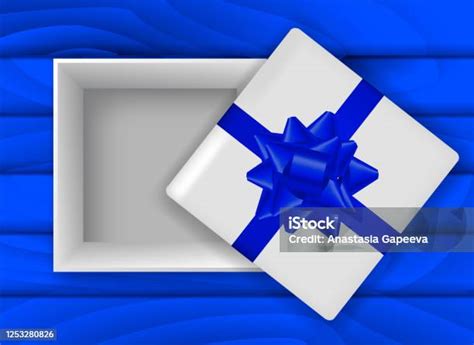 오픈 기프트 박스와 파란색 나무 배경 카드 또는 배너에 대한 벡터 스톡 일러스트레이션 0명에 대한 스톡 벡터 아트 및 기타 이미지 0명 목재 재료 배경 주제 Istock