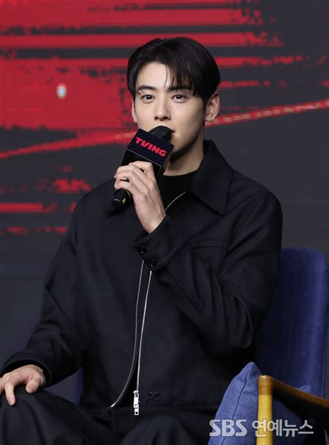 차은우 팀 동료 문빈 비보에 美서 급히 귀국