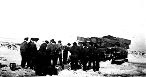 清末东北鼠疫老照片：尸横遍野棺材如小山！ 搜狐大视野 搜狐新闻