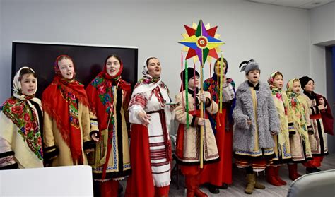 Dniprosvita На Різдво в Україні прийнято не тільки колядувати але й віншувати вітати