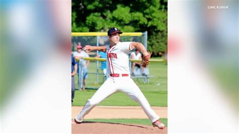 Daniel Kubiuk Of Barrington Gets 1st Mlb Offer From Arizona Diamondbacks At 29 Years Old After