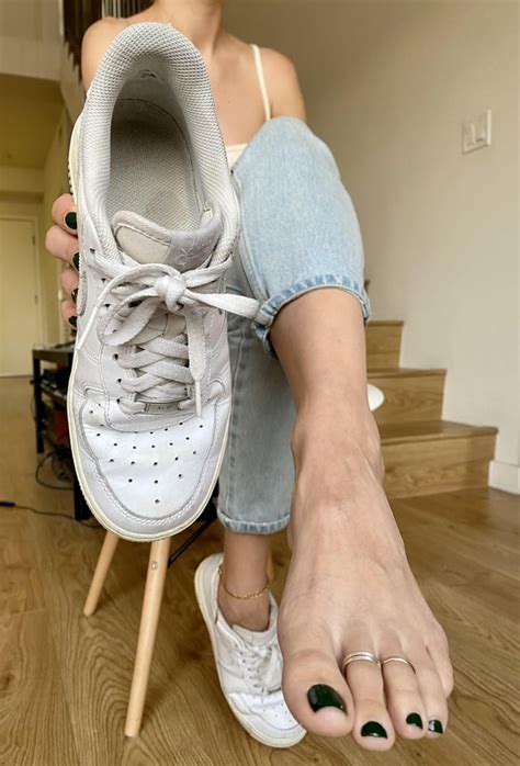 These Get Mommys Feet So Sweaty 😅 R Sweatyfeets