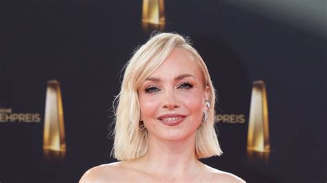 Temptation Island Vip Startet Janin Ullmann Ist Totale Voyeurin