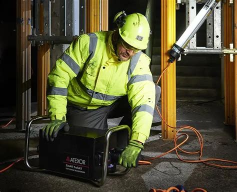 PORTABLE STEP DOWN TRANSFORMER EXPLOSION PROOF FOR HAZARDOUS AREA Aqeet