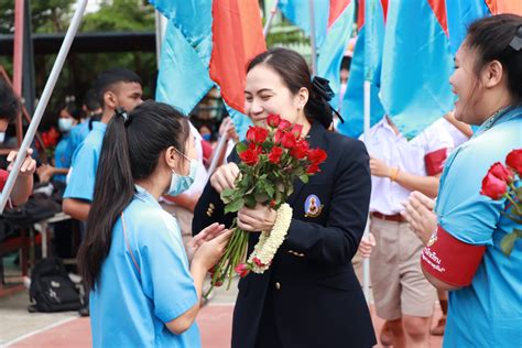 แสดงความยินดี คุณครูดวงกมล กลิ่นดี งานโสตทัศนศึกษา โรงเรียนบางมดวิทยา สีสุกหวาดจวนอุปถัมภ์