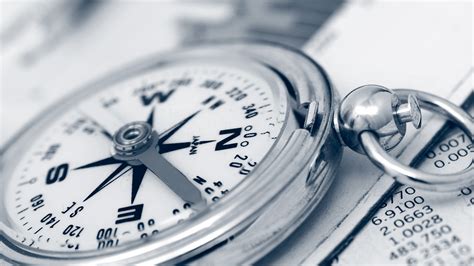 금속 나침반 도구 배경 화면 2560x1440 배경 화면 다운로드