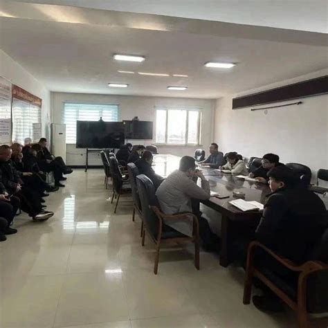 【迎双节 保平安】乌龙坝镇召开节前安全工作会议进行全镇社会