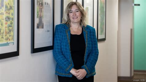 40 Under 40 Hall Of Fame Dr Julie Schuller Sixteenth Street Community Health Centers