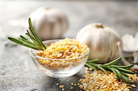 Garlic Powder Vs Minced Garlic What Is The Difference Flavorful Home