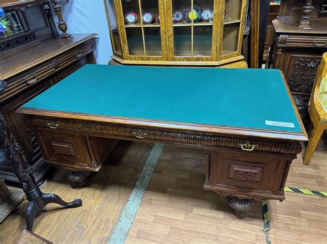 Антиквариат в Москве склад старинной мебели и предметов интерьера антикварный салон Галерея 21