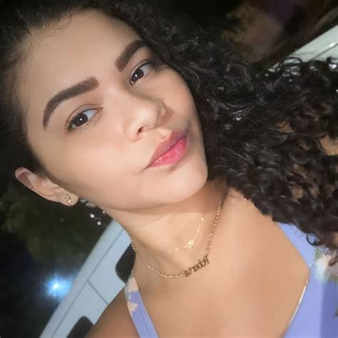 R🦋 Robertacolarees • Threads Say More