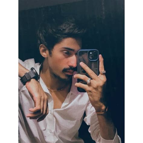 om bhavsar being om24 on threads