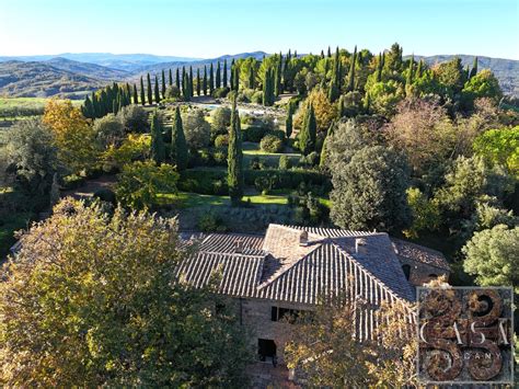 Tuscan Farmhouse And Barn With Pool And Tennis Court Casa Tuscany