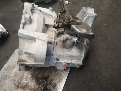 Gearbox Volkswagen Caddy Iii 1 6 Bse Lbr