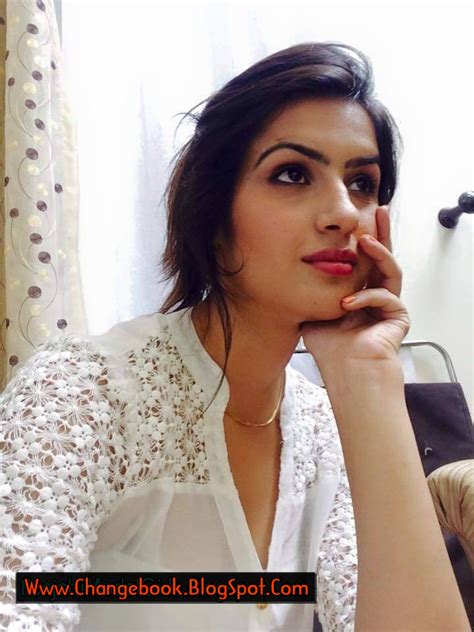 Amandeep Hundal Punjabi Model Pictures World Page