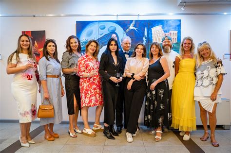 На 29ти Юли в Арт Салона на БНР радио Варна беше открита официално изложбата Персонажите на