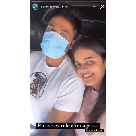 [watch] After Ages Suryakumar Yadav Enjoys Auto Rickshaw Ride With Wife Devisha