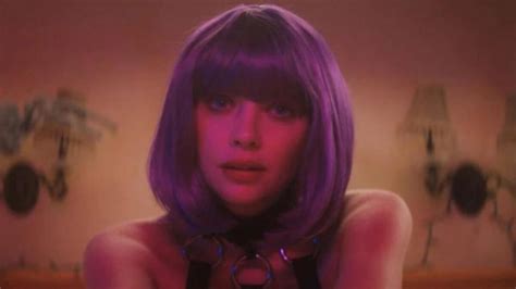 Paris Hilton E Ashley Benson Protagoniste Dell Horror Erotico Alone At Night