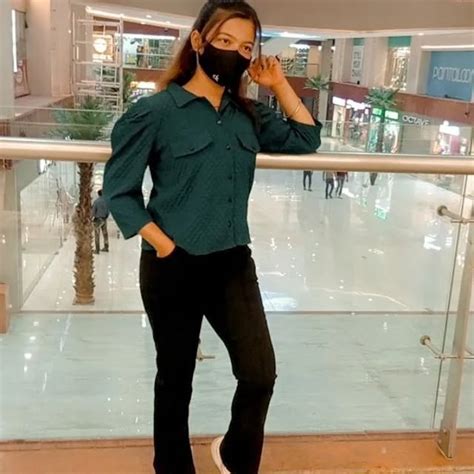 pooja saxena miss pooja a16s17f24 on threads