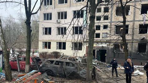 Зявилися фото наслідків нічної атаки на Київ