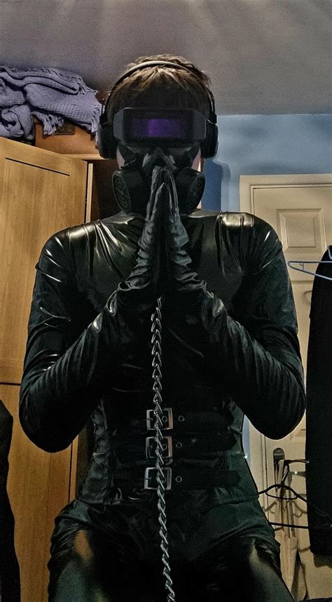 Pleasure Drone 0833 Standing By~ R Dronification