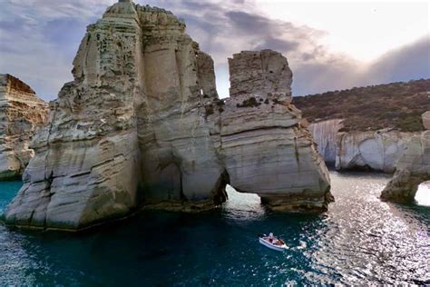 Location De Bateau à Milos Réservez En Ligne Sur