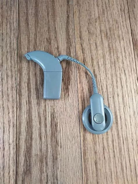 Nucleus 6 Sound Processor External Behind Ear Reverb