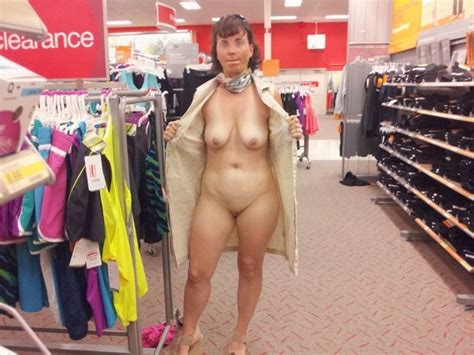 Blurred Face Flashing While Shopping Pic