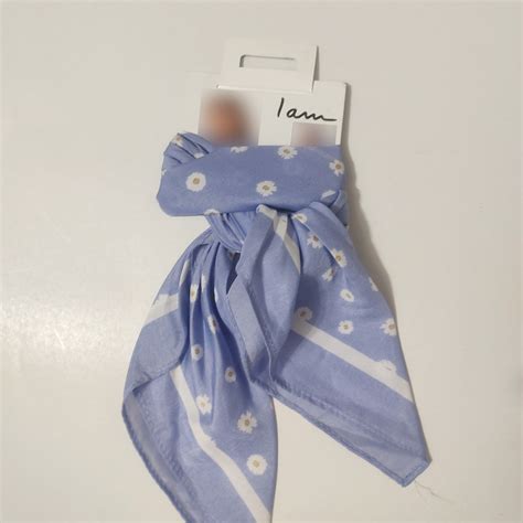 قیمت و خرید دستمال سر و گردن زنانه آی ام مدل مینی با گل های بهاری