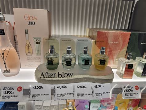 23 06 올리브영 향수 디스플레이 향수 디자인