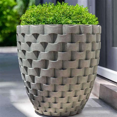 M Weave Tall Concrete Round Planter Campania