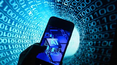 موقع أمان الأطفاللأوّل مرة اعتقال أربعة أشخاص بتهمة بيع صور إباحية