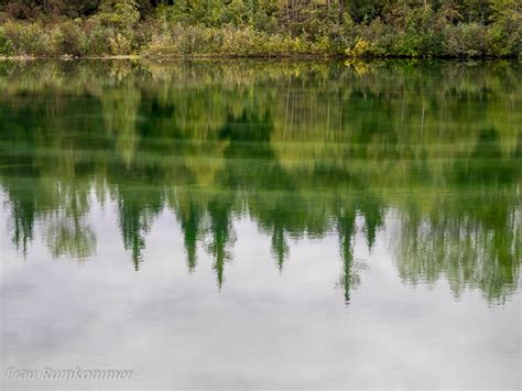 Am Chilkat River Herumkommer Und Frau Rumkommer