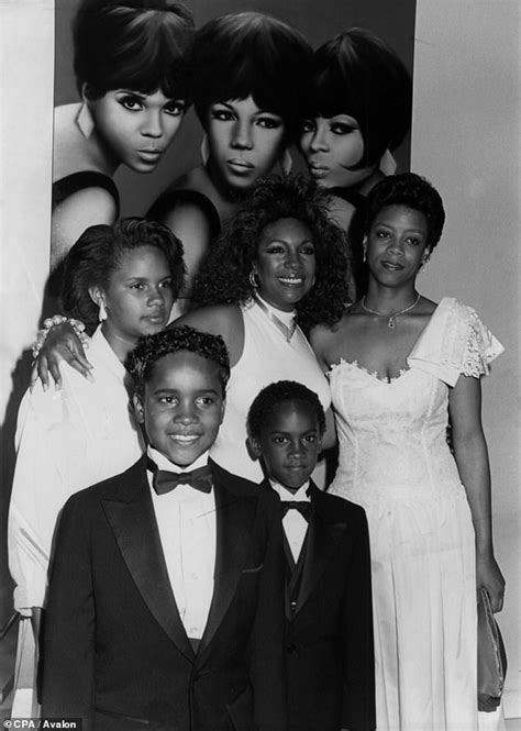 Motown Legend Mary Wilson Of The Supremes Dies Aged 76 At Home In Las