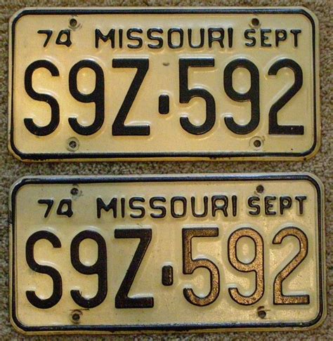 Missouri 1974 Car License Plate Pair S9z 592