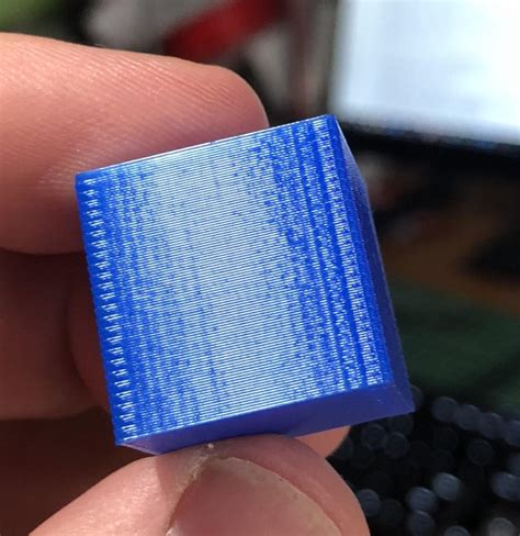 Why Does S3d Cause The Corners Of This Cube To Have Areas Of Under And