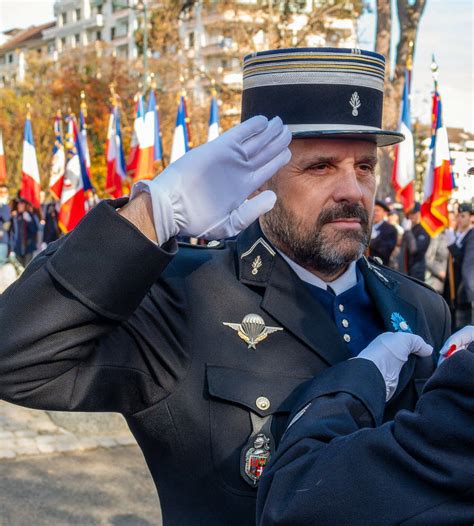 Annecy Quatre Gendarmes Récompensés Pour Leur Conduite Exemplaire