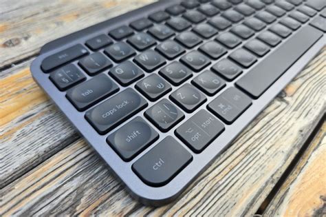 גאדגטי מסקר Logitech MX Keys S מקלדת פרימיום אלחוטית בפרופיל נמוך