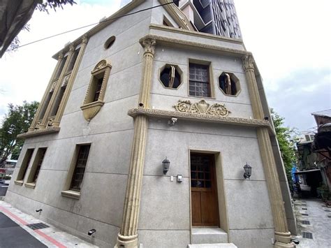 Building In Taipeis Former Sex Industry District Becomes Art Space