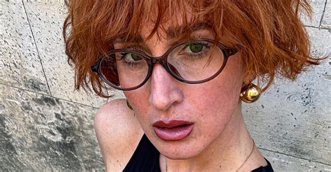 Retro Glasses Trends Youll See Everywhere This Season
