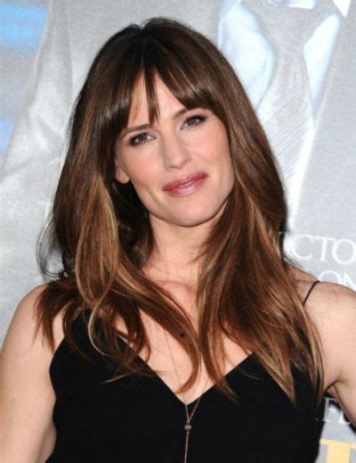 Pin By Brandon Mackie On Jennifer Garner Square Face Hairstyles Long