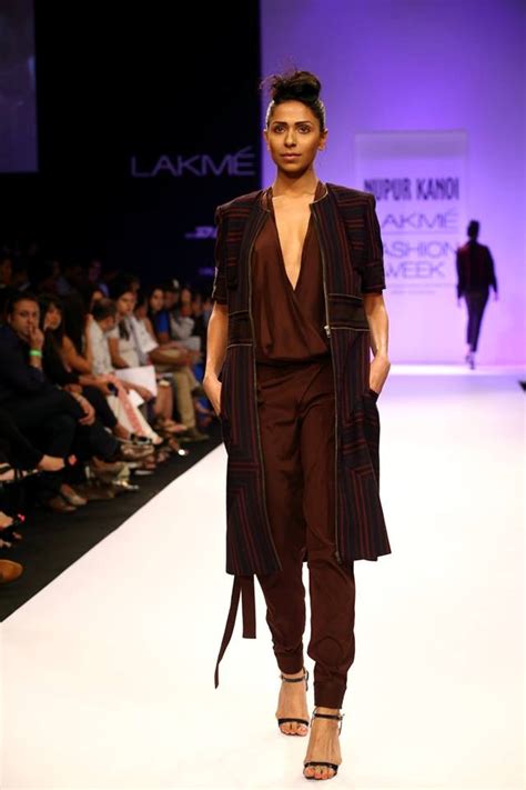 Liva Presents Global Desi Lotus Sutr Nupur Kanoi Payal Khandwala