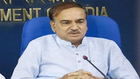 Ananth Kumar ನನ್ನ ತಂದೆಯನ್ನು ಮರೆತ ಬಿಜೆಪಿಗೆ ಆತ್ಮಾವಲೋಕನದ ಅಗತ್ಯವಿದೆ ಅನಂತ ಕುಮಾರ್ ಪುತ್ರಿ ವಿಜೇತಾ