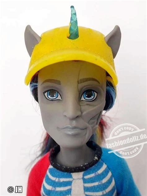 Neighthan Rot Monster High Dolls By Mattel