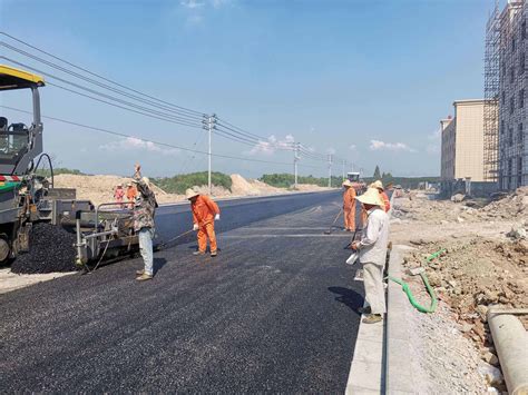 G227 Zhangye Menglian Highway Guide Tongde Section Project Starts