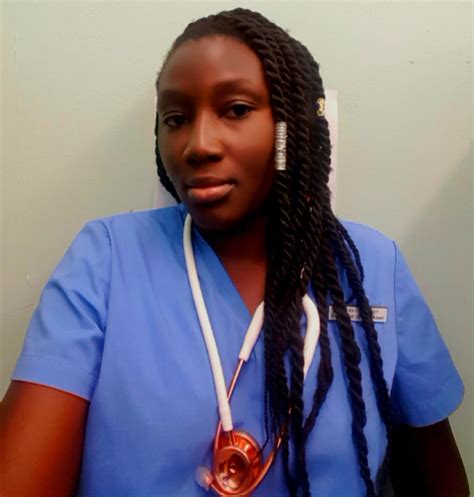 Témoignage De Ragida Dielbeogo La Fondation Du Cégep Saint Jean Sur